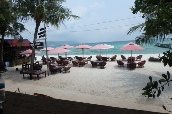 Top 9 Best Foods & 10 Restaurants in Koh Rong Island