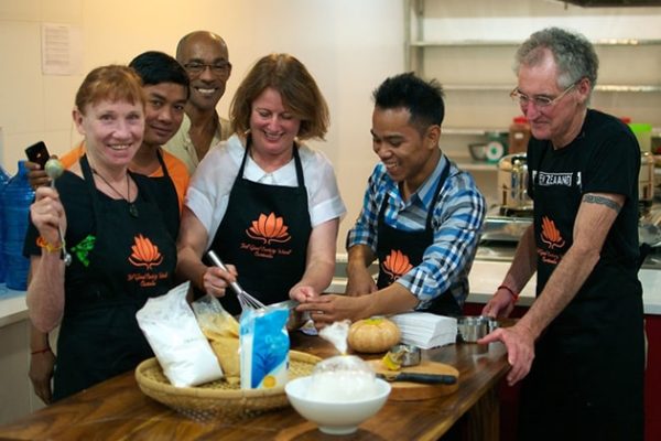 Phnom Penh Cooking Classes | Top 6 Cooking Schools in Phnom Penh