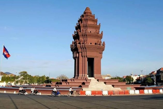 Independence Monument - An Iconic Structure In Phnom Penh Commemorating ...